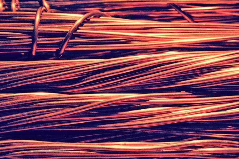 Failure and breakage analysis of cables subjected to high temperatures ...